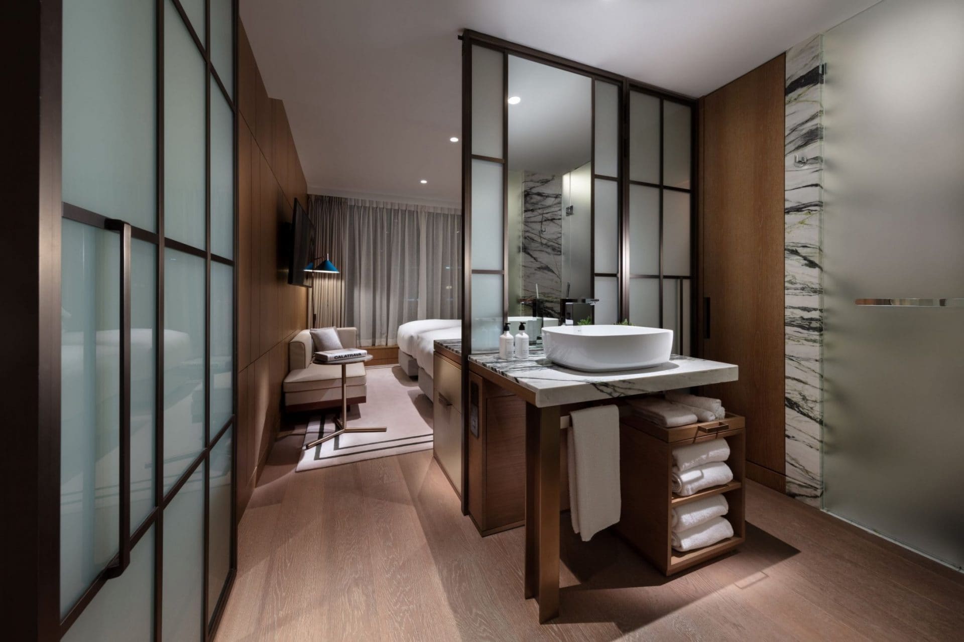 Rooms & Suites | Wan Chai Luxury Designer Hotel | The Hari Hong Kong